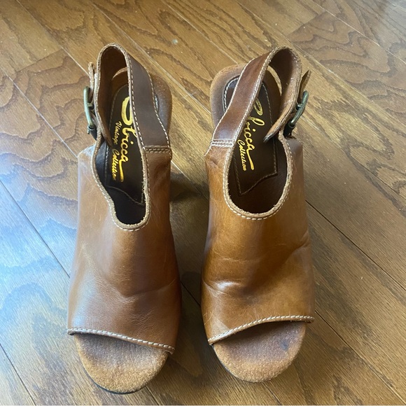 Sbicca | Shoes | Sbicca Redmond Brown Leather Platform Pump Sz9 | Poshmark